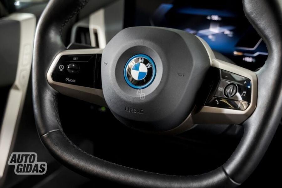 Pelēks BMW iX 2022 Viļņa, ar dzinēja tilpumu 0.00 L un nobraukumu 68 tūkst. km par 51000 €, foto 16 vietnē AUTOMOTO.COM.LV