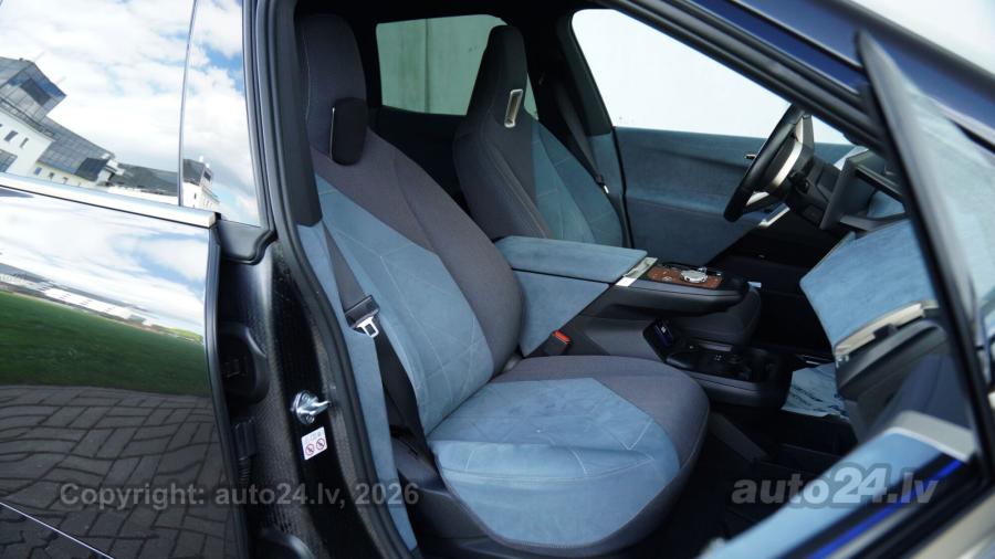 Pelēks BMW iX 2023 Tallina, ar dzinēja tilpumu 0.00 L un nobraukumu 40 tūkst. km par 55900 €, foto 17 vietnē AUTOMOTO.COM.LV