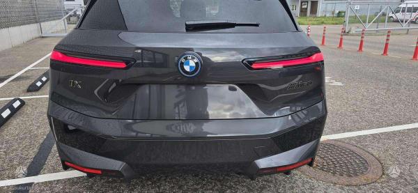 Pelēks BMW iX 2023 Kauņa, ar dzinēja tilpumu 0.00 L un nobraukumu 48 tūkst. km par 84999 €, foto 3 vietnē AUTOMOTO.COM.LV