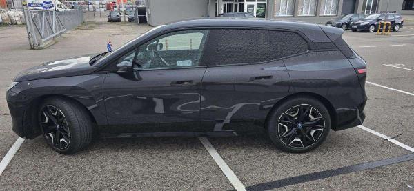 Pelēks BMW iX 2023 Kauņa, ar dzinēja tilpumu 0.00 L un nobraukumu 48 tūkst. km par 84999 €, foto 6 vietnē AUTOMOTO.COM.LV