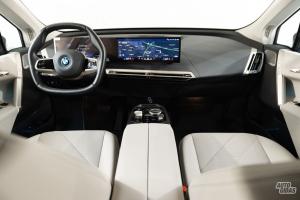 Pelēks BMW iX 2024 Viļņa, ar dzinēja tilpumu 0.00 L un nobraukumu 59 tūkst. km par 67800 €, foto 12 vietnē AUTOMOTO.COM.LV