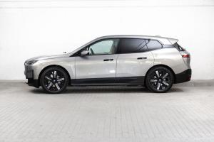 Pelēks BMW iX 2024 Viļņa, ar dzinēja tilpumu 0.00 L un nobraukumu 59 tūkst. km par 59950 €, foto 5 vietnē AUTOMOTO.COM.LV