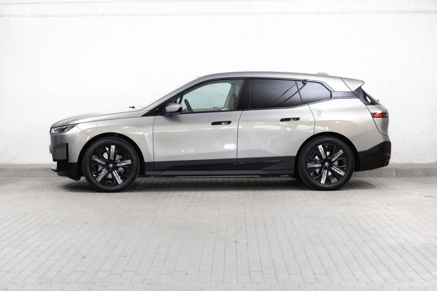 Pelēks BMW iX 2024 Viļņa, ar dzinēja tilpumu 0.00 L un nobraukumu 59 tūkst. km par 59950 €, foto 5 vietnē AUTOMOTO.COM.LV