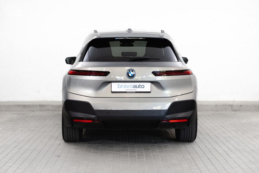 Pelēks BMW iX 2024 Viļņa, ar dzinēja tilpumu 0.00 L un nobraukumu 59 tūkst. km par 59950 €, foto 9 vietnē AUTOMOTO.COM.LV