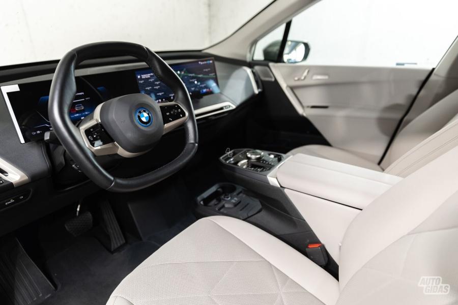 Pelēks BMW iX 2024 Viļņa, ar dzinēja tilpumu 0.00 L un nobraukumu 59 tūkst. km par 59950 €, foto 10 vietnē AUTOMOTO.COM.LV
