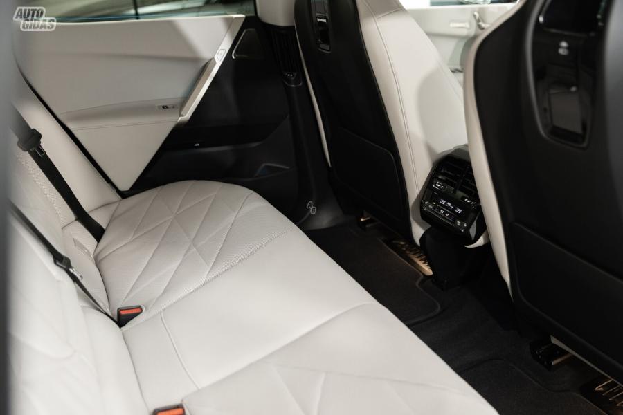 Pelēks BMW iX 2024 Viļņa, ar dzinēja tilpumu 0.00 L un nobraukumu 59 tūkst. km par 59950 €, foto 20 vietnē AUTOMOTO.COM.LV
