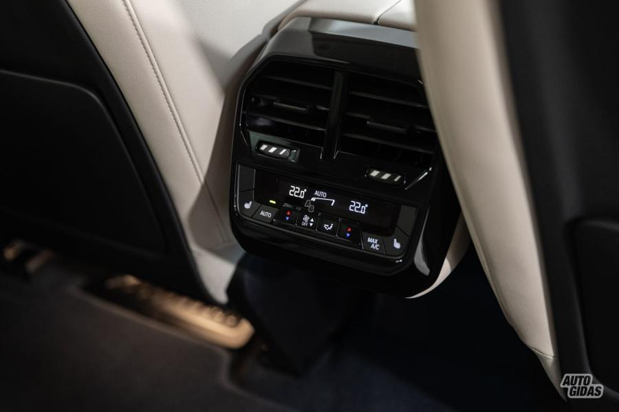 Pelēks BMW iX 2024 Viļņa, ar dzinēja tilpumu 0.00 L un nobraukumu 59 tūkst. km par 59950 €, foto 21 vietnē AUTOMOTO.COM.LV