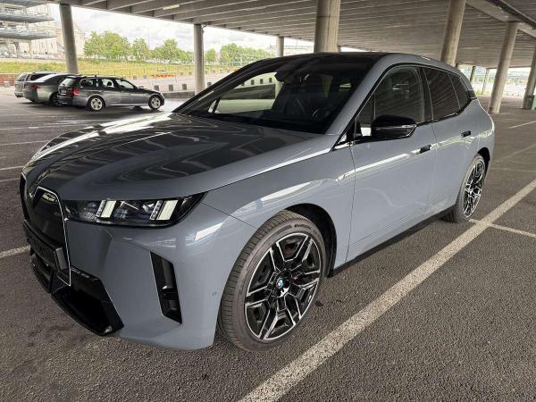 Grey BMW iX 2025 in Kaunas, with an engine capacity of 0.00 L and mileage of 12 thousand km for 88555 €, photo 2 on AUTOMOTO.COM.LV