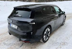 Pelēks BMW iX 2021 Tallina, ar dzinēja tilpumu 0.00 L un nobraukumu 31 tūkst. km par 44999 €, foto 3 vietnē AUTOMOTO.COM.LV