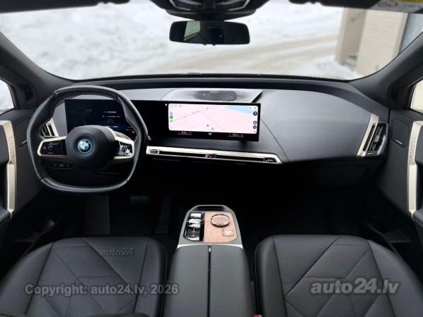 Pelēks BMW iX 2021 Tallina, ar dzinēja tilpumu 0.00 L un nobraukumu 31 tūkst. km par 44999 €, foto 5 vietnē AUTOMOTO.COM.LV