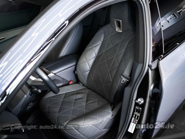 Grey BMW iX 2021 in Tallinn, with an engine capacity of 0.00 L and mileage of 59 thousand km for 53900 €, photo 7 on AUTOMOTO.COM.LV