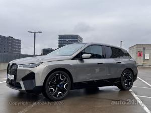 Grey BMW iX 2022 in Tallinn, with an engine capacity of 0.00 L and mileage of 66 thousand km for 56900 €, photo 4 on AUTOMOTO.COM.LV