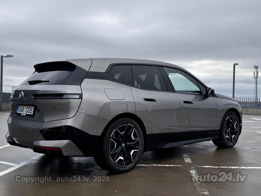 Grey BMW iX 2022 in Tallinn, with an engine capacity of 0.00 L and mileage of 66 thousand km for 56900 €, photo 8 on AUTOMOTO.COM.LV