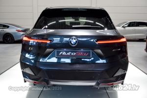 Pelēks BMW iX 2022 Tallina, ar dzinēja tilpumu 0.00 L un nobraukumu 63 tūkst. km par 43900 €, foto 7 vietnē AUTOMOTO.COM.LV