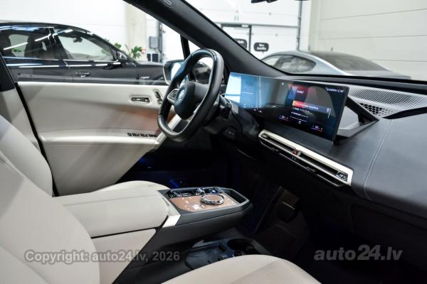 Grey BMW iX 2022 in Tallinn, with an engine capacity of 0.00 L and mileage of 63 thousand km for 43900 €, photo 10 on AUTOMOTO.COM.LV