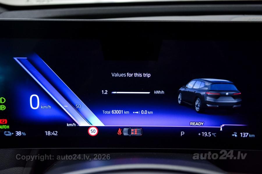 Pelēks BMW iX 2022 Tallina, ar dzinēja tilpumu 0.00 L un nobraukumu 63 tūkst. km par 43900 €, foto 15 vietnē AUTOMOTO.COM.LV