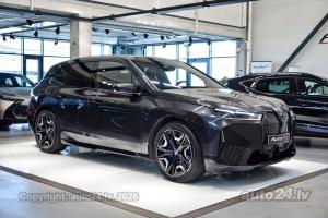 Pelēks BMW iX 2022 Tallina, ar dzinēja tilpumu 0.00 L un nobraukumu 81 tūkst. km par 46900 €, foto  vietnē AUTOMOTO.COM.LV