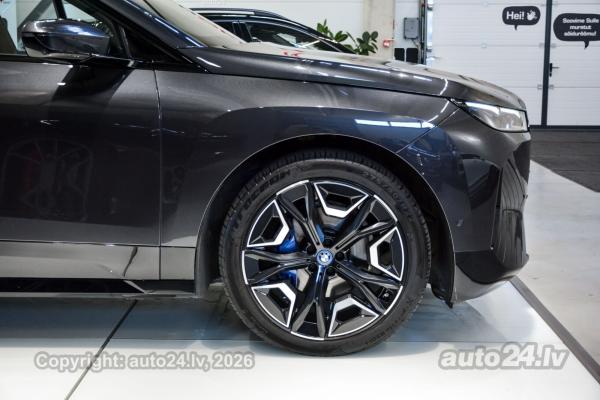 Pelēks BMW iX 2022 Tallina, ar dzinēja tilpumu 0.00 L un nobraukumu 81 tūkst. km par 46900 €, foto 7 vietnē AUTOMOTO.COM.LV