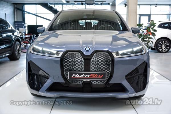 Grey BMW iX 2022 in Tallinn, with an engine capacity of 0.00 L and mileage of 46 thousand km for 45500 €, photo 5 on AUTOMOTO.COM.LV