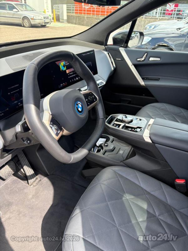 Pelēks BMW iX 2023 Tallina, ar dzinēja tilpumu 0.00 L un nobraukumu 52 tūkst. km par 53500 €, foto 7 vietnē AUTOMOTO.COM.LV