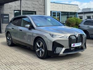Pelēks BMW iX 2023 Tallina, ar dzinēja tilpumu 0.00 L un nobraukumu 35 tūkst. km par 51900 €, foto  vietnē AUTOMOTO.COM.LV
