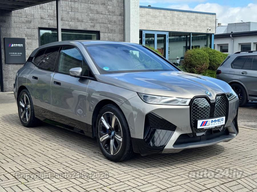 Pelēks BMW iX 2023 Tallina, ar dzinēja tilpumu 0.00 L un nobraukumu 35 tūkst. km par 51900 €, foto 1 vietnē AUTOMOTO.COM.LV