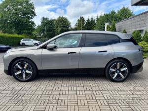 Pelēks BMW iX 2023 Tallina, ar dzinēja tilpumu 0.00 L un nobraukumu 35 tūkst. km par 51900 €, foto 9 vietnē AUTOMOTO.COM.LV