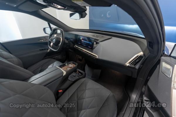 Серый БМВ iX 2025 в Таллин, объемом двигателя 0.00 л и пробегом 10 тыс. км за 89069 €, фото 11 на AUTOMOTO.COM.LV