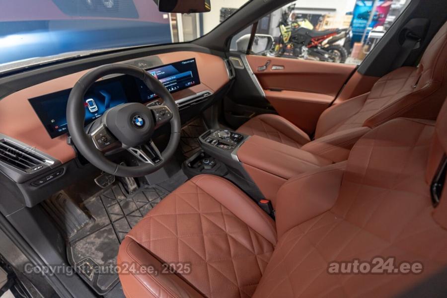 Pelēks BMW iX 2025 Tallina, ar dzinēja tilpumu 0.00 L un nobraukumu 5 tūkst. km par 113408 €, foto 8 vietnē AUTOMOTO.COM.LV