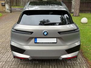 Grey BMW iX 2025 in Tallinn, with an engine capacity of 0.00 L and mileage of 18 thousand km for 77980 €, photo 6 on AUTOMOTO.COM.LV