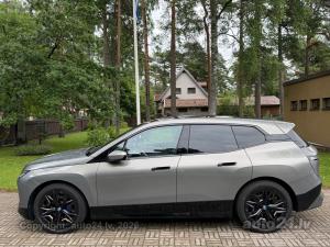 Grey BMW iX 2025 in Tallinn, with an engine capacity of 0.00 L and mileage of 18 thousand km for 77980 €, photo 7 on AUTOMOTO.COM.LV