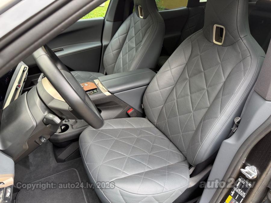 Grey BMW iX 2025 in Tallinn, with an engine capacity of 0.00 L and mileage of 18 thousand km for 77980 €, photo 10 on AUTOMOTO.COM.LV