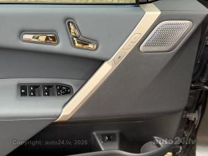 Grey BMW iX 2025 in Tallinn, with an engine capacity of 0.00 L and mileage of 18 thousand km for 77980 €, photo 19 on AUTOMOTO.COM.LV