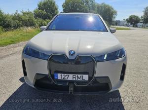 Серый БМВ iX 2025 в Таллин, объемом двигателя 0.00 л и пробегом 14 тыс. км за 77900 €, фото 3 на AUTOMOTO.COM.LV