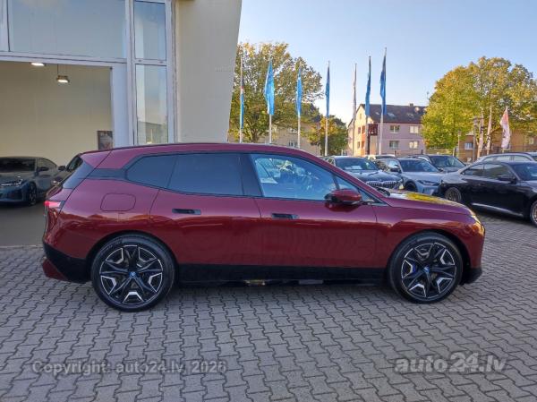 Sarkans BMW iX 2023 Tallina, ar dzinēja tilpumu 0.00 L un nobraukumu 60 tūkst. km par 46900 €, foto 5 vietnē AUTOMOTO.COM.LV