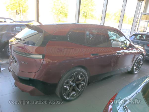 Sarkans BMW iX 2023 Tallina, ar dzinēja tilpumu 0.00 L un nobraukumu 60 tūkst. km par 46900 €, foto 9 vietnē AUTOMOTO.COM.LV