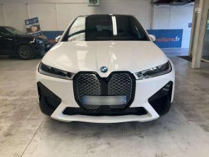 White BMW iX 2022 in Vilnius, with an engine capacity of 0.00 L and mileage of 48 thousand km for 49790 €, photo 3 on AUTOMOTO.COM.LV