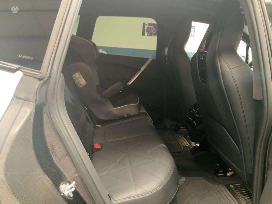 White BMW iX 2022 in Vilnius, with an engine capacity of 0.00 L and mileage of 48 thousand km for 49790 €, photo 13 on AUTOMOTO.COM.LV
