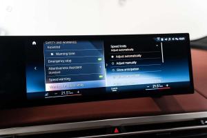 Белый БМВ iX 2022 в Вильнюс, объемом двигателя 0.00 л и пробегом 80 тыс. км за 54900 €, фото 36 на AUTOMOTO.COM.LV