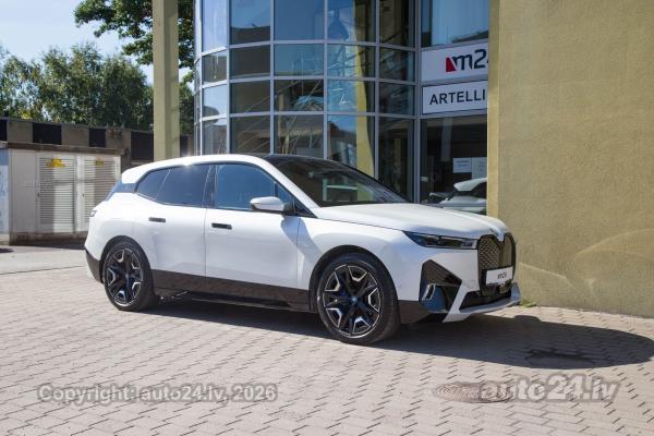 BMW iX 2023 Tallina vietnÄ Balts BMW iX 2023 Tallina, ar dzinÄja tilpumu 0.00 L un nobraukumu 25 tÅ«kst. km par 66990 ā¬, foto 3 vietnÄ AUTOMOTO.COM.LV