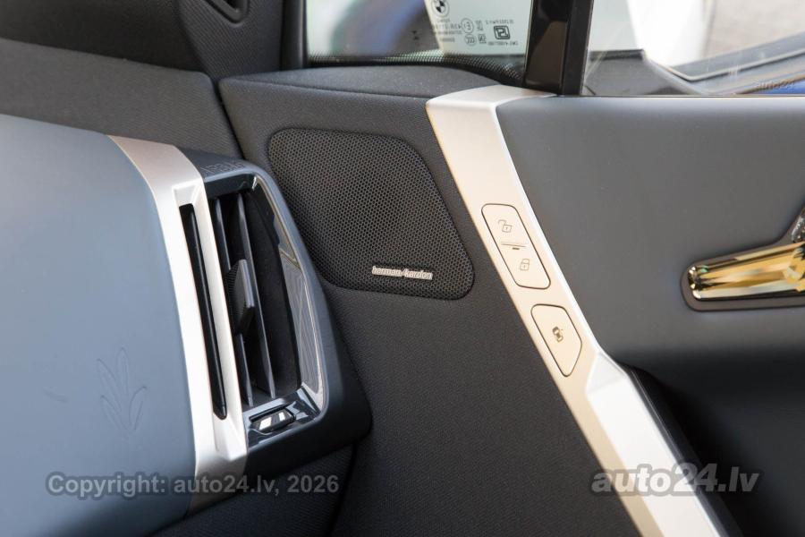Balts BMW iX 2023 Tallina, ar dzinēja tilpumu 0.00 L un nobraukumu 25 tūkst. km par 66990 €, foto 16 vietnē AUTOMOTO.COM.LV