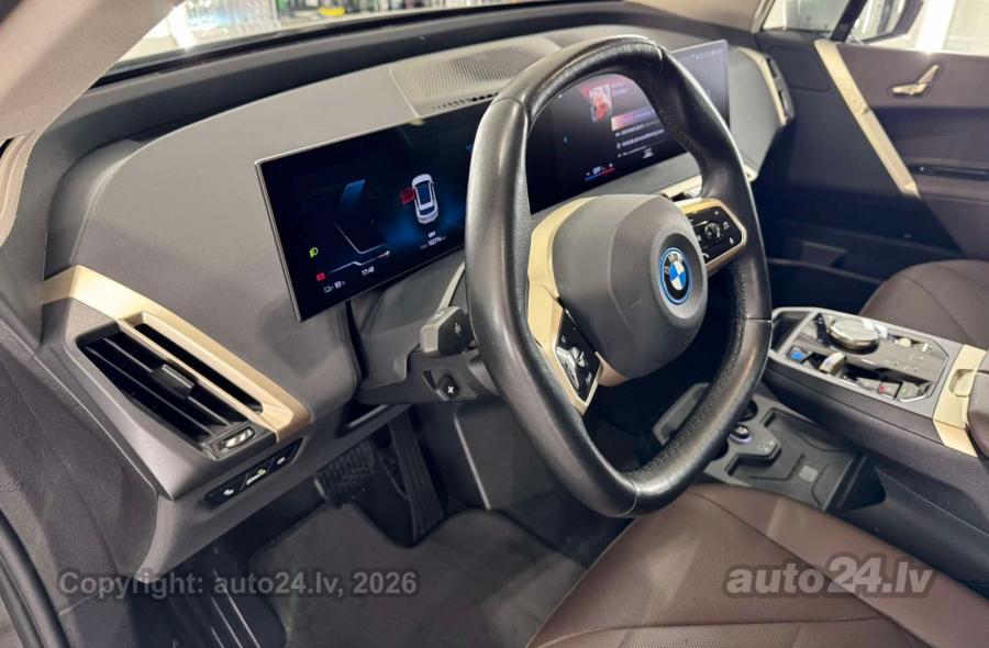 Balts BMW iX 2022 Tallina, ar dzinēja tilpumu 0.00 L un nobraukumu 103 tūkst. km par 38900 €, foto 9 vietnē AUTOMOTO.COM.LV