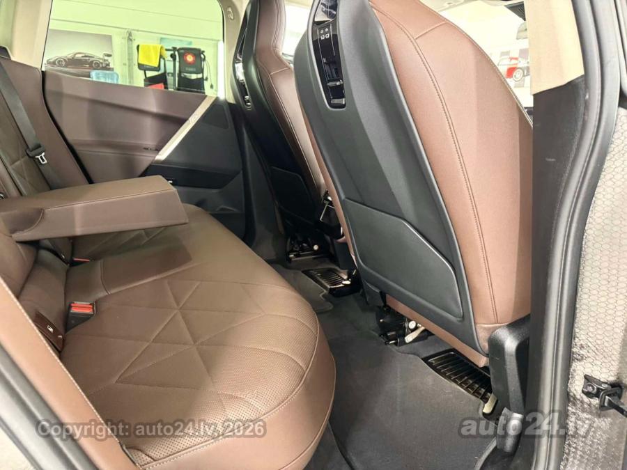 Balts BMW iX 2022 Tallina, ar dzinēja tilpumu 0.00 L un nobraukumu 103 tūkst. km par 38900 €, foto 12 vietnē AUTOMOTO.COM.LV