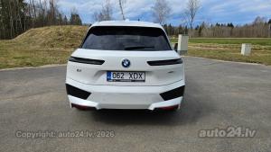 Balts BMW iX 2023 Tallina, ar dzinēja tilpumu 0.00 L un nobraukumu 40 tūkst. km par 49900 €, foto 5 vietnē AUTOMOTO.COM.LV