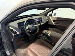 Yellow BMW iX 2023 in Vilnius, with an engine capacity of 0.00 L and mileage of 36 thousand km for 49950 €, photo 11 on AUTOMOTO.COM.LV