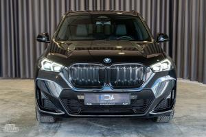 Melns BMW iX1 2023 Marijampole, ar dzinēja tilpumu 0.00 L un nobraukumu 81 tūkst. km par 32950 €, foto 5 vietnē AUTOMOTO.COM.LV
