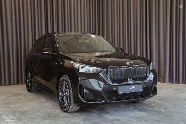 Black BMW iX1 2023 in Marijampole, with an engine capacity of 0.00 L and mileage of 81 thousand km for 32950 €, photo 9 on AUTOMOTO.COM.LV