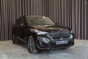 Melns BMW iX1 2023 Marijampole, ar dzinēja tilpumu 0.00 L un nobraukumu 81 tūkst. km par 32950 €, foto 10 vietnē AUTOMOTO.COM.LV