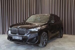 Melns BMW iX1 2023 Marijampole, ar dzinēja tilpumu 0.00 L un nobraukumu 81 tūkst. km par 32950 €, foto 12 vietnē AUTOMOTO.COM.LV