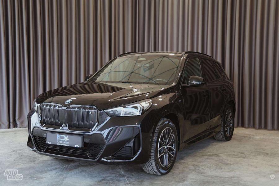 Melns BMW iX1 2023 Marijampole, ar dzinēja tilpumu 0.00 L un nobraukumu 81 tūkst. km par 32950 €, foto 12 vietnē AUTOMOTO.COM.LV
